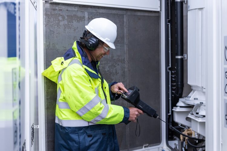 Specialist in control and power systems - Technotron