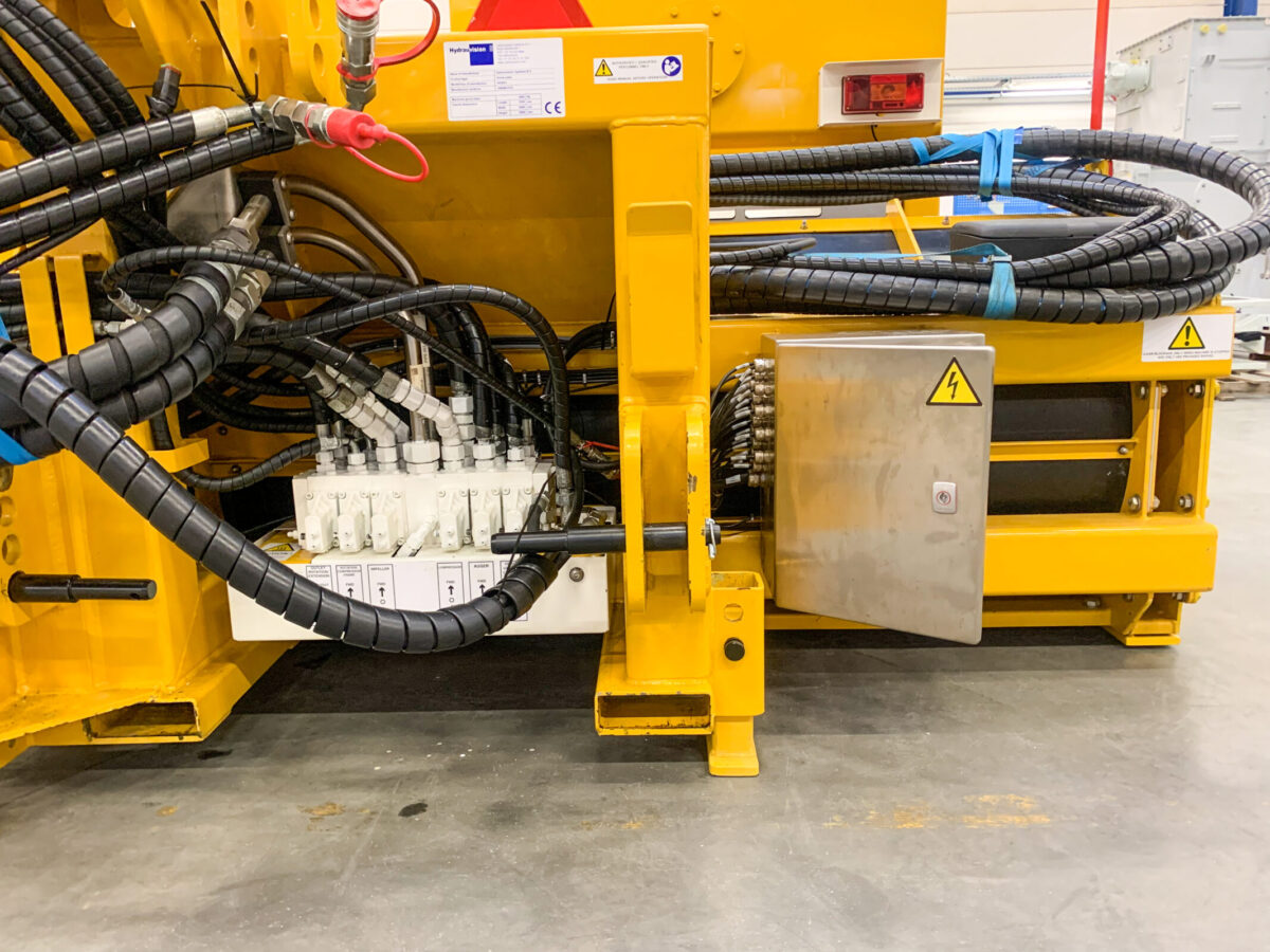 Innovative snow machine - Technotron