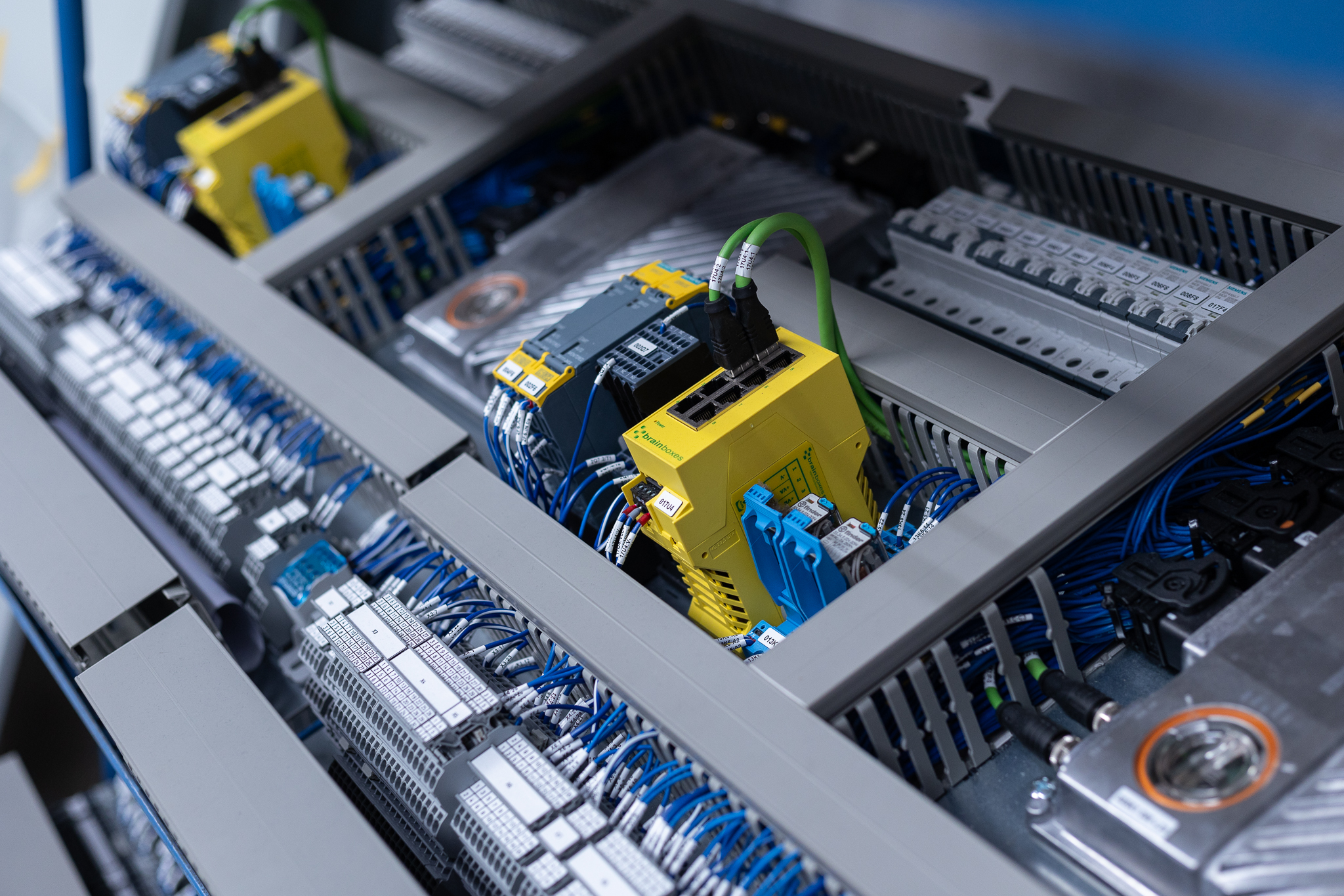 AC & DC distribution systems - Technotron